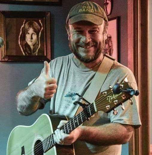 STURBRIDGE: Live Music with Bob Moon - Rapscallion